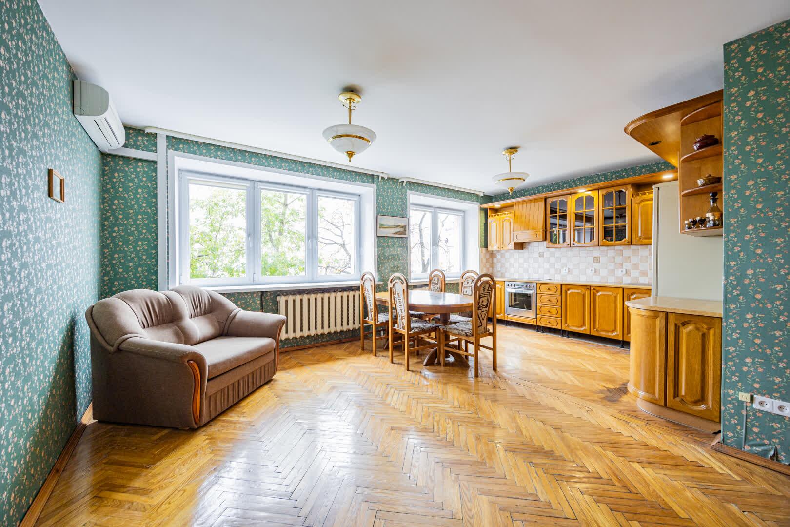 Купить квартиру на ул. Маяковского, 14 в Минске, Ленинский район за 103900$